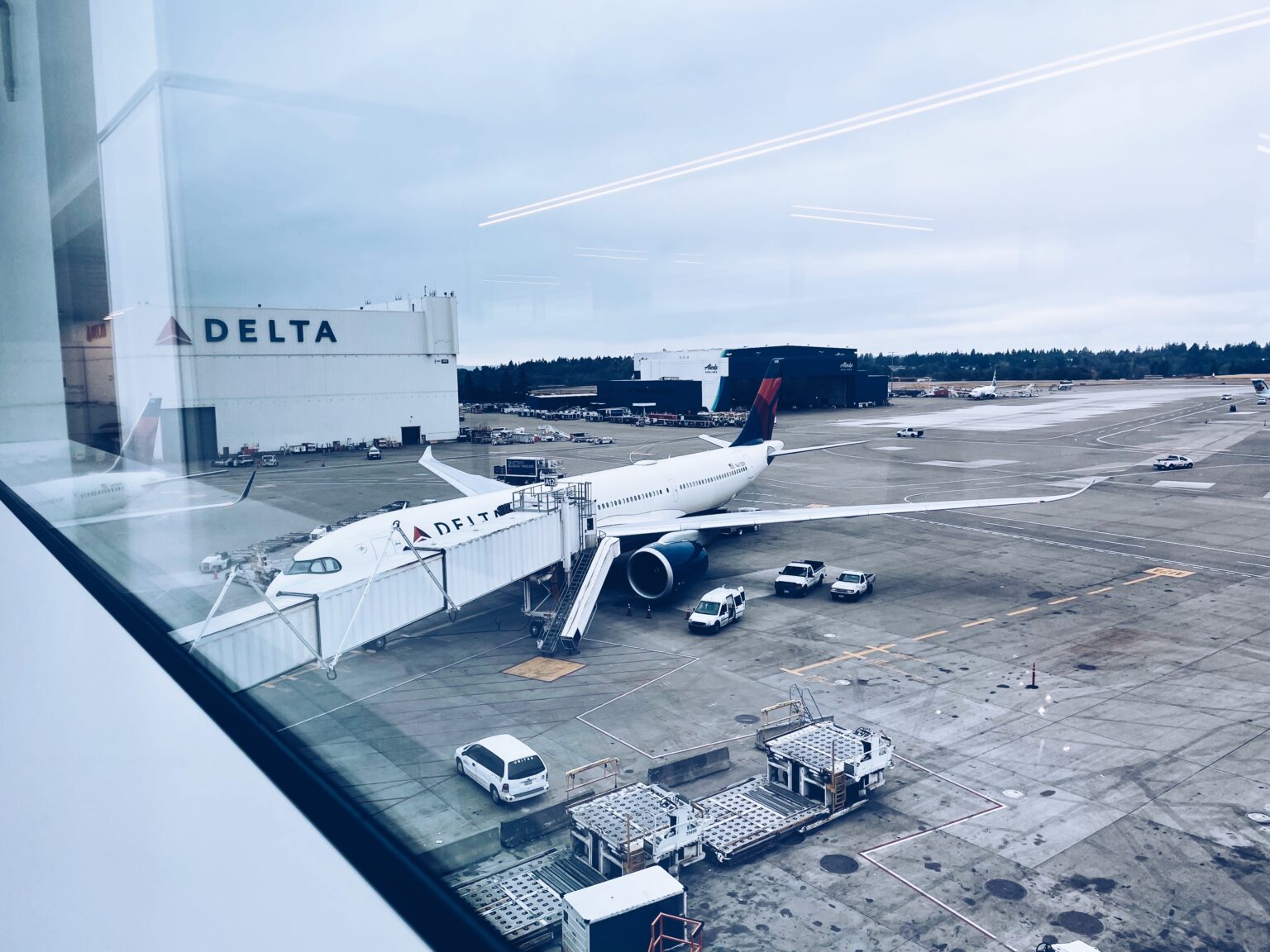 デルタ航空豪華ビジネスクラス「デルタワンスイート」への搭乗をブログレビュー。 | すけすけのマイル乞食