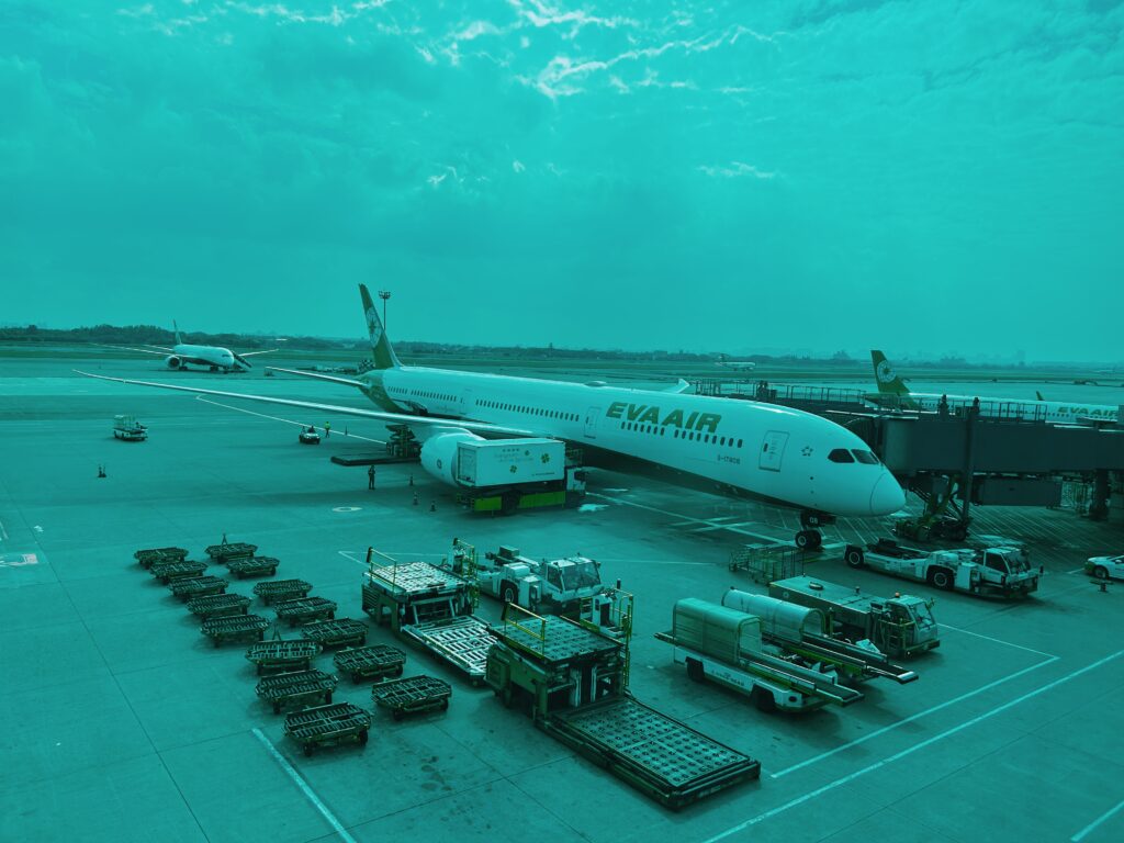 エバー航空B787-10エコノミークラス搭乗レビュ―。 | すけすけのマイル乞食